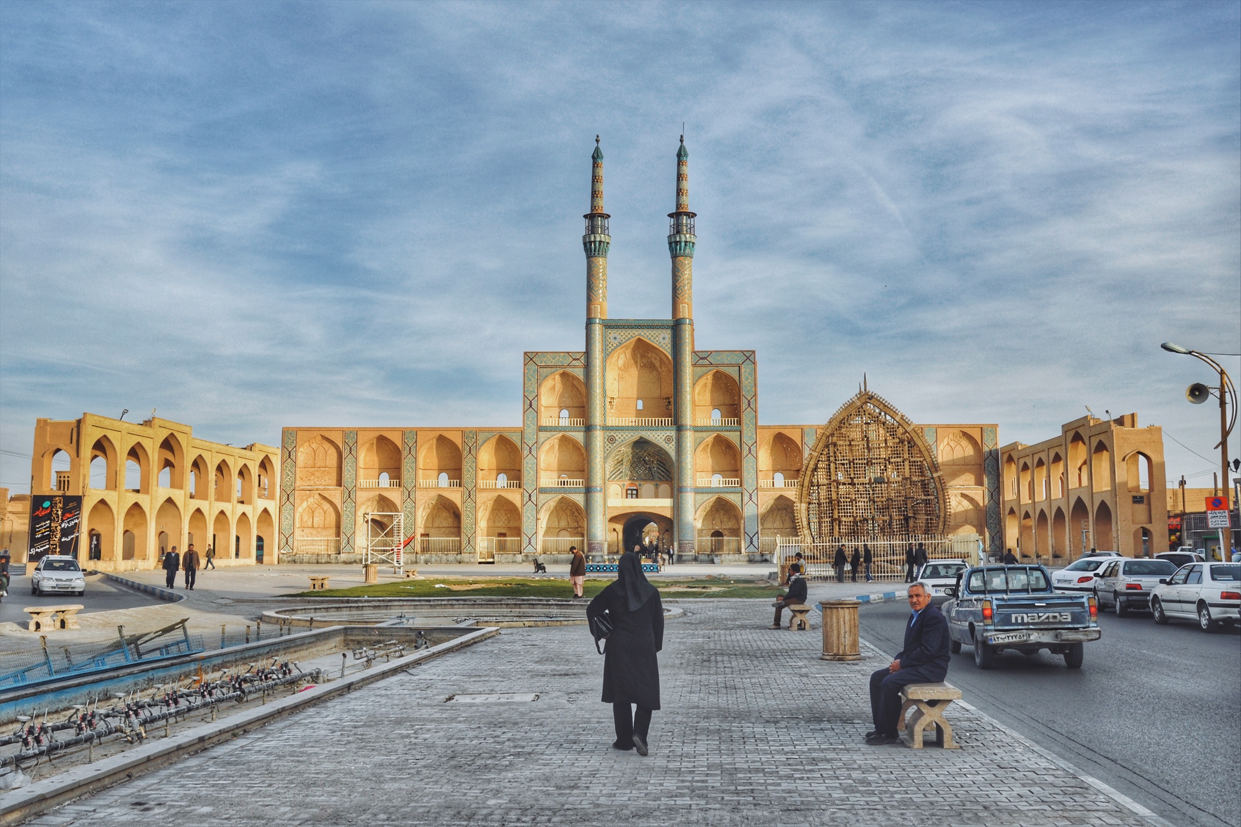 Jazd. W rodzinnym mieście prezydentów Iranu i Izraela - Wojażer