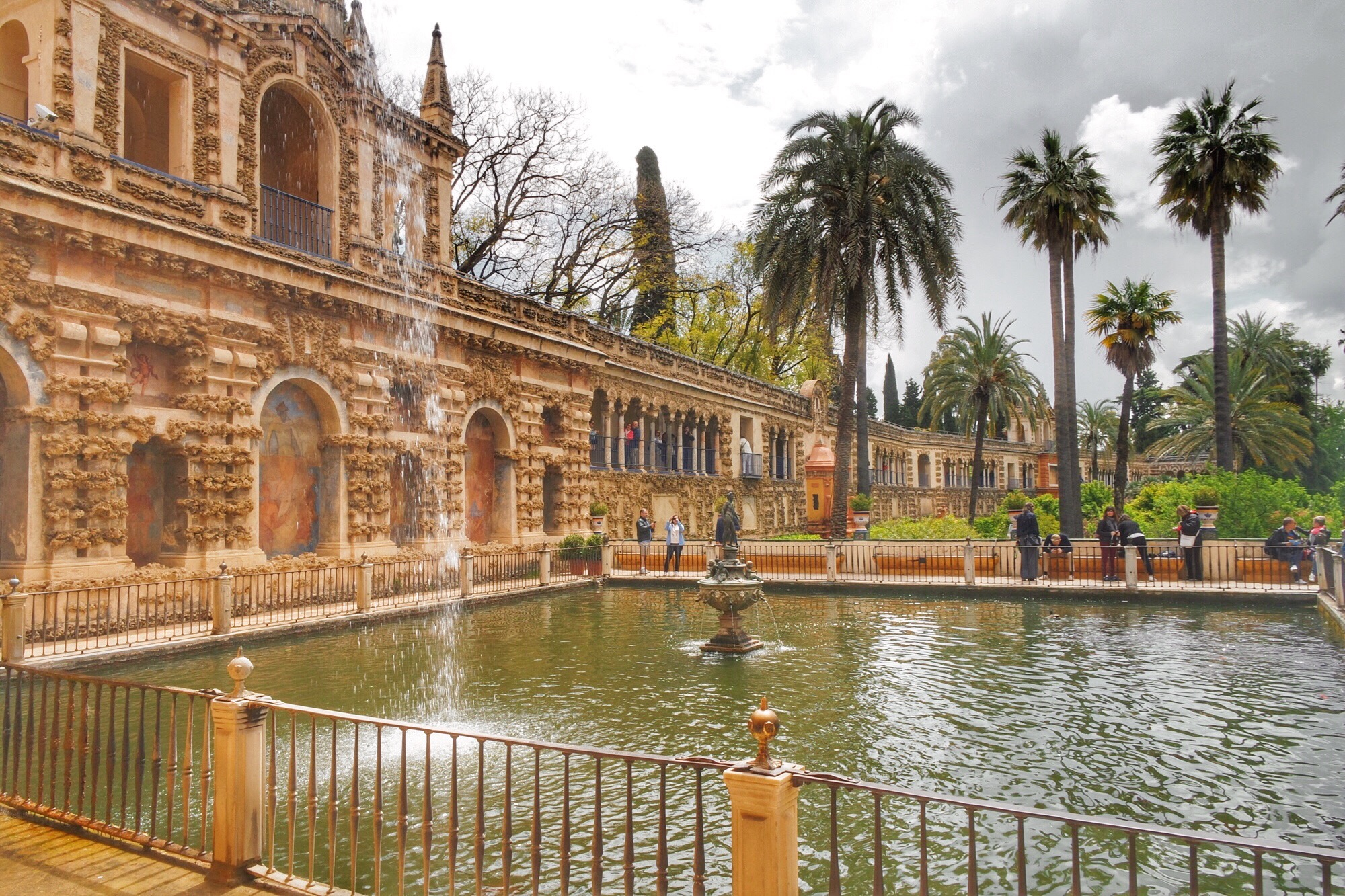 Sewilla. Przewodnik po stolicy Andaluzji - Wojażer