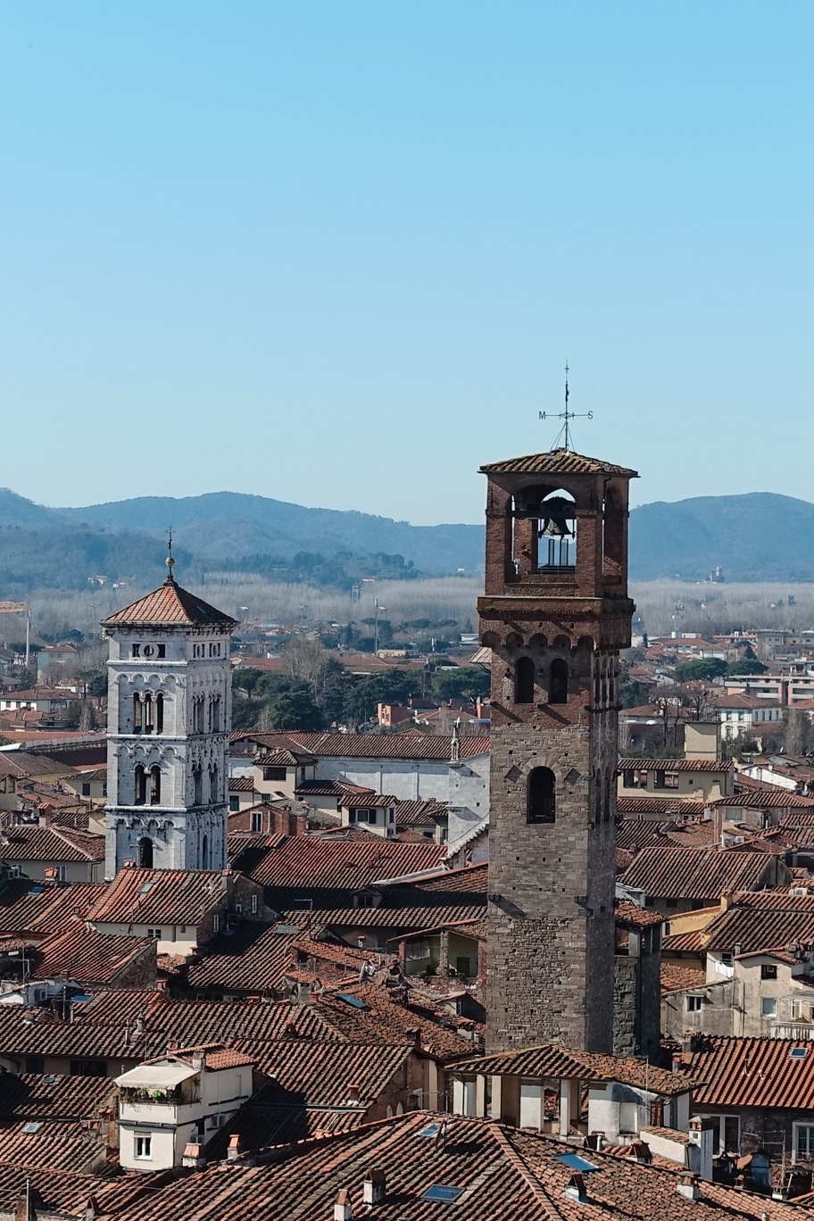 Lucca (Lukka). Atrakcje jednego z najpiękniejszych miast Toskanii - Wojażer